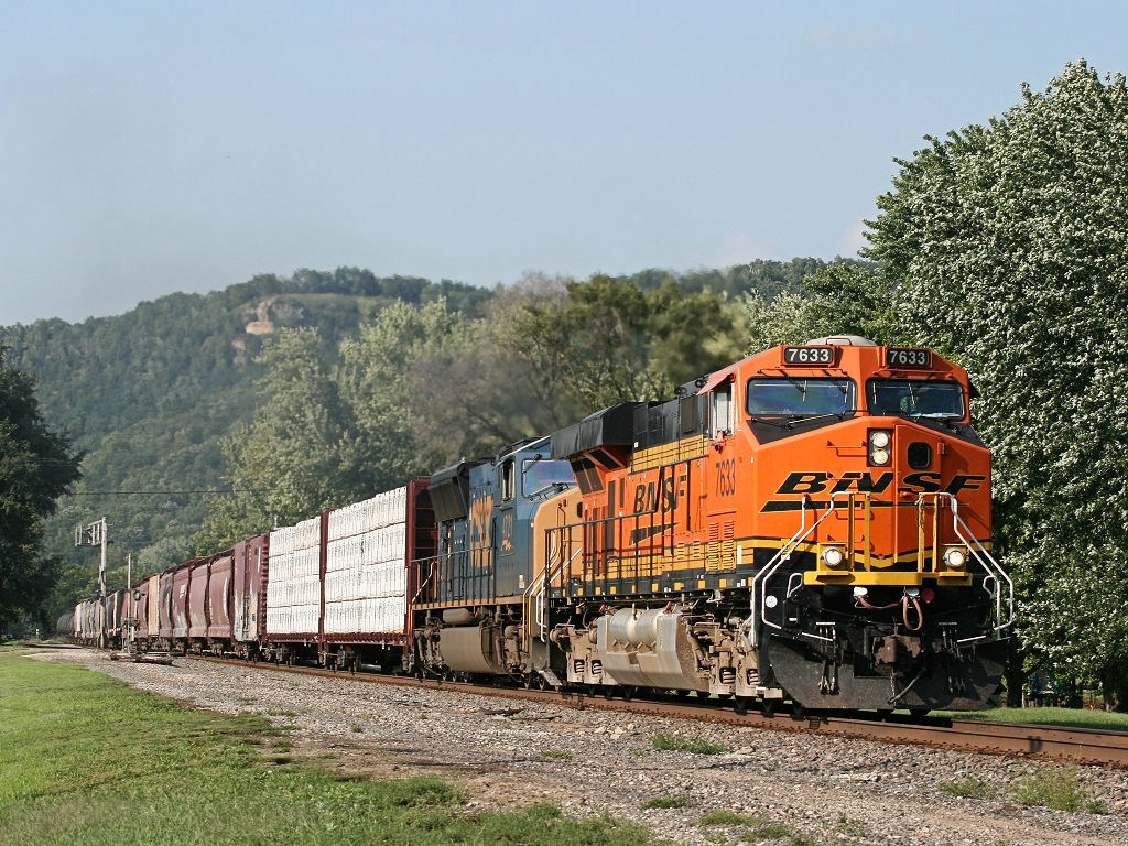 BNSF 7633